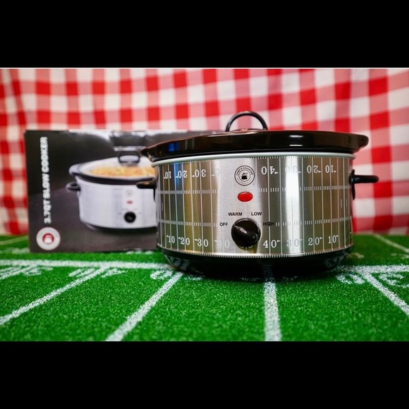 chefs counter | Kitchen | Chefs Counter Football Field Theme Crockpot ...